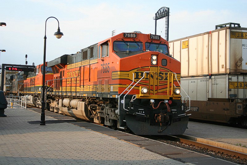 BNSF 7685